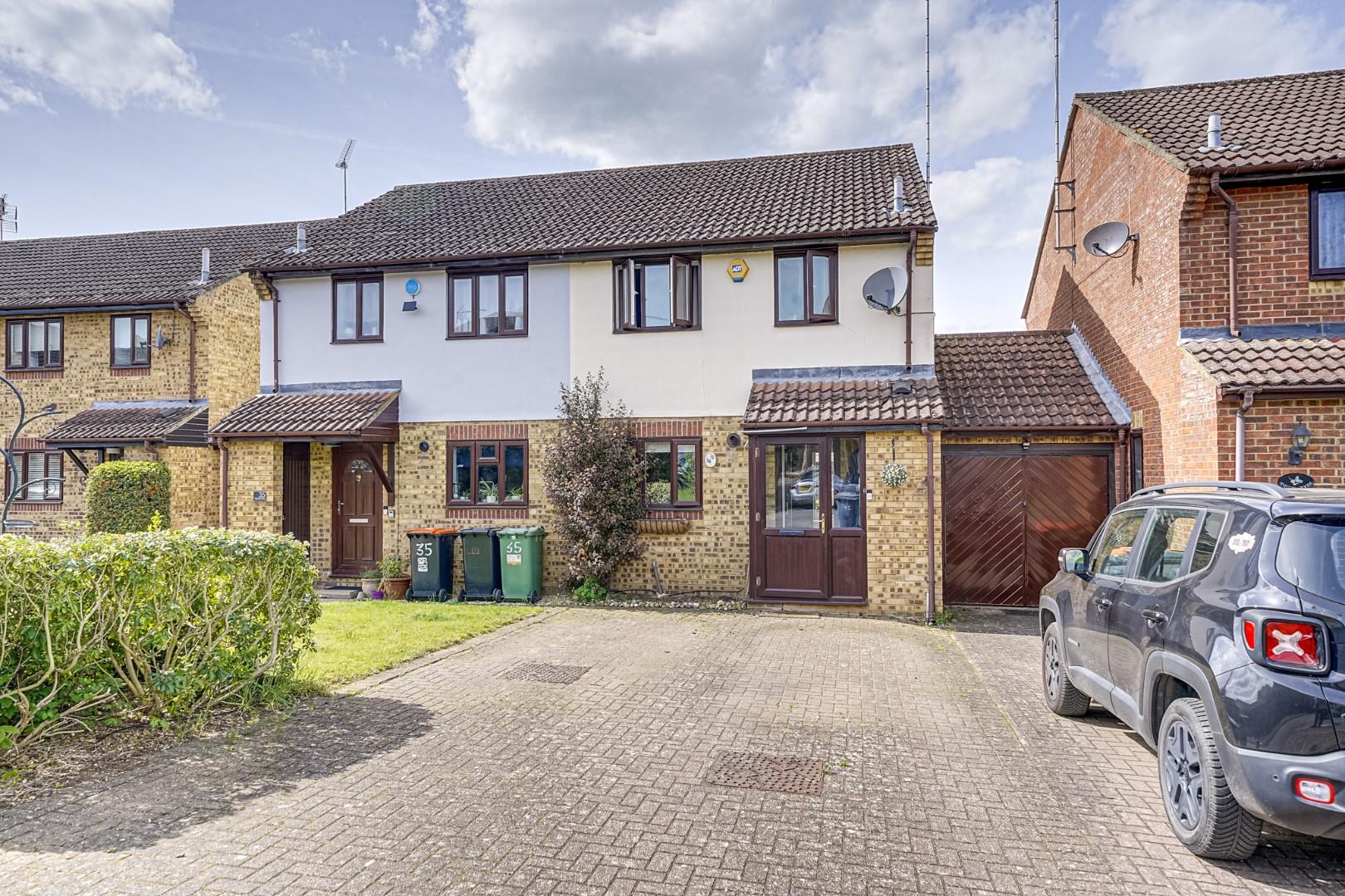 Millstream Way, Leighton Buzzard - Quarters Estate Agents